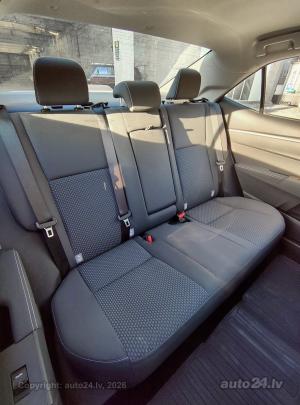 Pelēks Toyota Corolla 2017 Tallina, ar dzinēja tilpumu 1.60 L un nobraukumu 83 tūkst. km par 13399 €, foto 16 vietnē AUTOMOTO.COM.LV