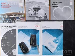 Серый Тойота Королла 2017 в Рига, объемом двигателя 1.60 л и пробегом 62 тыс. км за 10000 €, фото 15 на AUTOMOTO.COM.LV