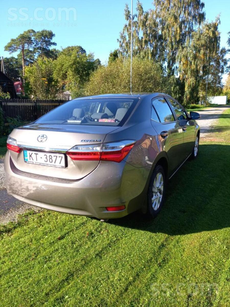 Pelēks Toyota Corolla 2017 Rīga, ar dzinēja tilpumu 1.60 L un nobraukumu 181 tūkst. km par 9200 €, foto 4 vietnē AUTOMOTO.COM.LV