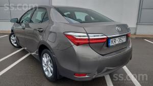 Grey Toyota Corolla 2017 in Riga, with an engine capacity of 1.60 L and mileage of 79 thousand km for 11990 €, photo 7 on AUTOMOTO.COM.LV