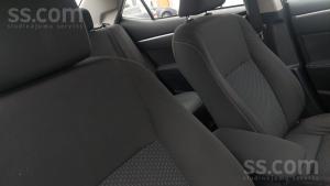 Grey Toyota Corolla 2017 in Riga, with an engine capacity of 1.60 L and mileage of 79 thousand km for 11990 €, photo 13 on AUTOMOTO.COM.LV