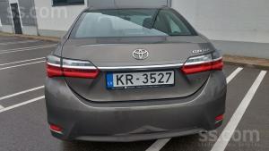 Grey Toyota Corolla 2017 in Riga, with an engine capacity of 1.60 L and mileage of 79 thousand km for 11990 €, photo 15 on AUTOMOTO.COM.LV