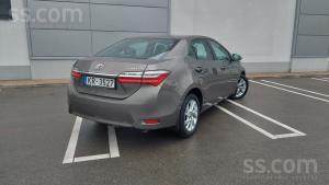 Grey Toyota Corolla 2017 in Riga, with an engine capacity of 1.60 L and mileage of 79 thousand km for 11990 €, photo 22 on AUTOMOTO.COM.LV