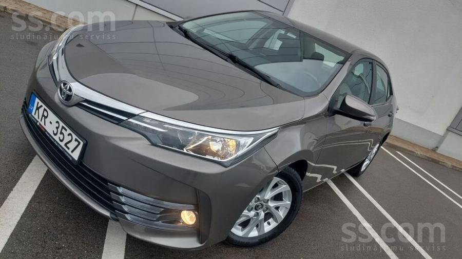 Grey Toyota Corolla 2017 in Riga, with an engine capacity of 1.60 L and mileage of 79 thousand km for 11990 €, photo 30 on AUTOMOTO.COM.LV