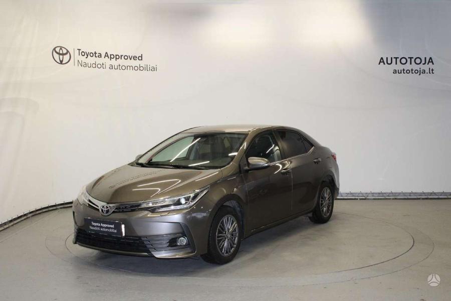 Pelēks Toyota Corolla 2018 Kauņa, ar dzinēja tilpumu 1.60 L un nobraukumu 122 tūkst. km par 12900 €, foto 1 vietnē AUTOMOTO.COM.LV