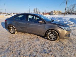 Grey Toyota Corolla 2018 in Ukmerge, with an engine capacity of 1.60 L and mileage of 113 thousand km for 10900 €, photo 4 on AUTOMOTO.COM.LV