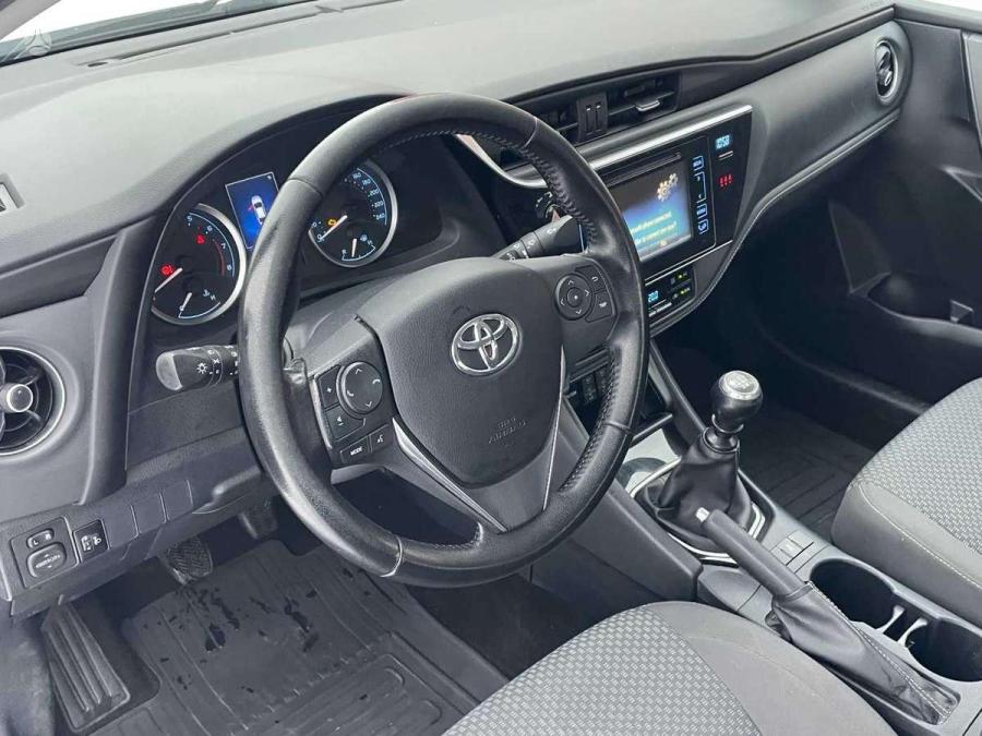 Pelēks Toyota Corolla 2018 Ukmergė, ar dzinēja tilpumu 1.60 L un nobraukumu 129 tūkst. km par 9300 €, foto 8 vietnē AUTOMOTO.COM.LV