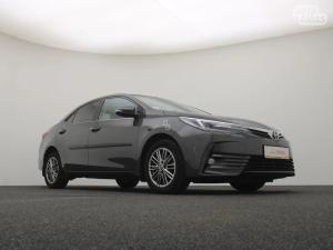 Pelēks Toyota Corolla 2018 Viļņa, ar dzinēja tilpumu 1.60 L un nobraukumu 48 tūkst. km par 13199 €, foto 11 vietnē AUTOMOTO.COM.LV