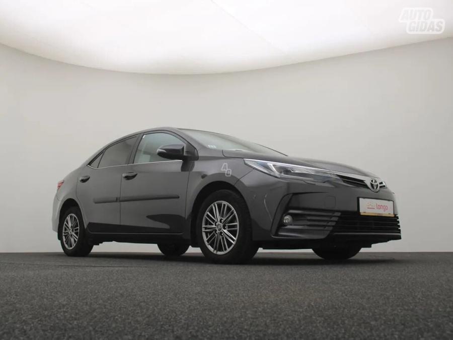 Pelēks Toyota Corolla 2018 Viļņa, ar dzinēja tilpumu 1.60 L un nobraukumu 48 tūkst. km par 13199 €, foto 11 vietnē AUTOMOTO.COM.LV