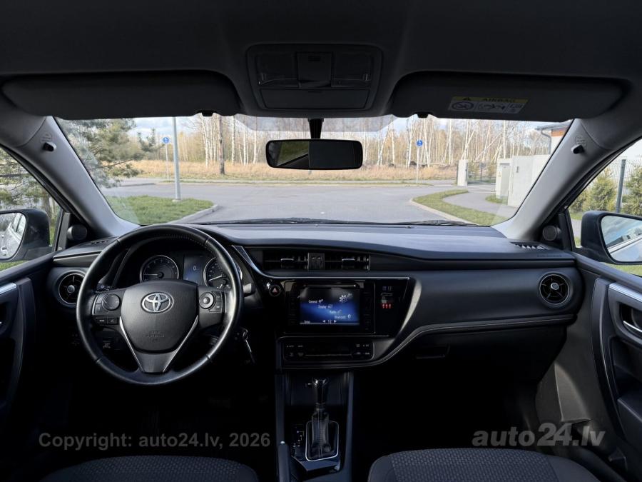 Grey Toyota Corolla 2018 in Tartu, with an engine capacity of 1.60 L and mileage of 149 thousand km for 9990 €, photo 9 on AUTOMOTO.COM.LV