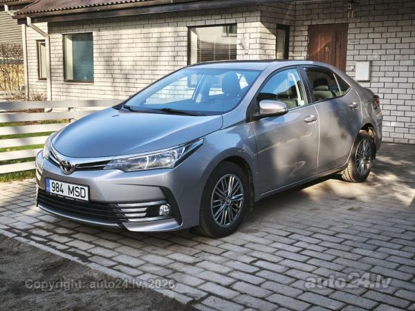 Серый Тойота Королла 2018 в Тарту, объемом двигателя 1.60 л и пробегом 103 тыс. км за 11900 €, фото 7 на AUTOMOTO.COM.LV
