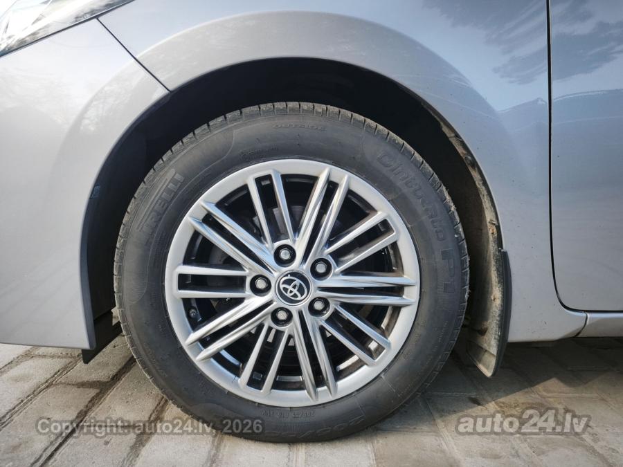 Pelēks Toyota Corolla 2018 Tartu, ar dzinēja tilpumu 1.60 L un nobraukumu 103 tūkst. km par 11900 €, foto 23 vietnē AUTOMOTO.COM.LV
