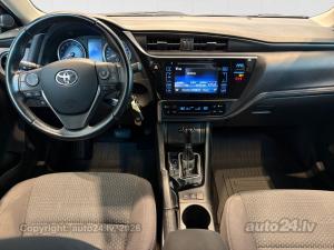 Grey Toyota Corolla 2018 in Paide, with an engine capacity of 1.60 L and mileage of 88 thousand km for 12990 €, photo 9 on AUTOMOTO.COM.LV