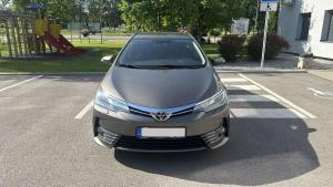 Pelēks Toyota Corolla 2018 Kauņa, ar dzinēja tilpumu 1.60 L un nobraukumu 80 tūkst. km par 14500 €, foto 3 vietnē AUTOMOTO.COM.LV