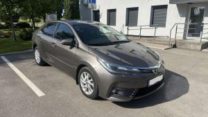 Pelēks Toyota Corolla 2018 Kauņa, ar dzinēja tilpumu 1.60 L un nobraukumu 80 tūkst. km par 14500 €, foto 4 vietnē AUTOMOTO.COM.LV