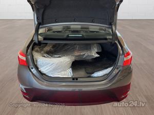 Grey Toyota Corolla 2018 in Tartu, with an engine capacity of 1.60 L and mileage of 66 thousand km for 9990 €, photo 11 on AUTOMOTO.COM.LV