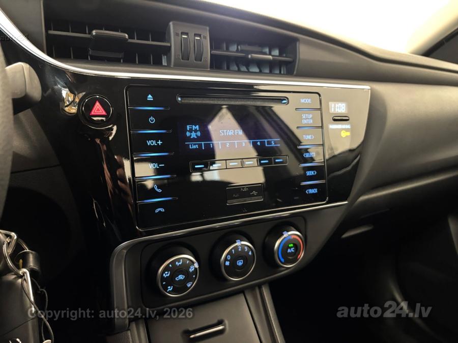 Grey Toyota Corolla 2018 in Tartu, with an engine capacity of 1.60 L and mileage of 66 thousand km for 9990 €, photo 15 on AUTOMOTO.COM.LV