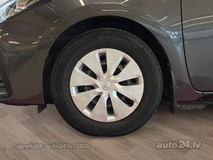 Grey Toyota Corolla 2018 in Tartu, with an engine capacity of 1.60 L and mileage of 66 thousand km for 9990 €, photo 16 on AUTOMOTO.COM.LV