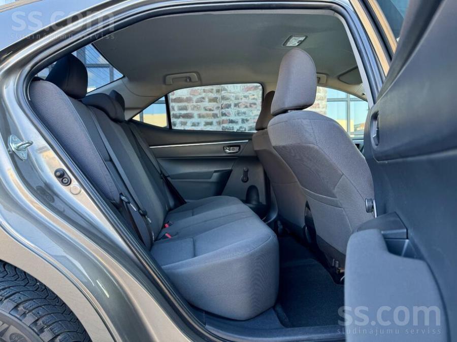 Серый Тойота Королла 2018 в Рига, объемом двигателя 1.40 л и пробегом 158 тыс. км за 7000 €, фото 14 на AUTOMOTO.COM.LV