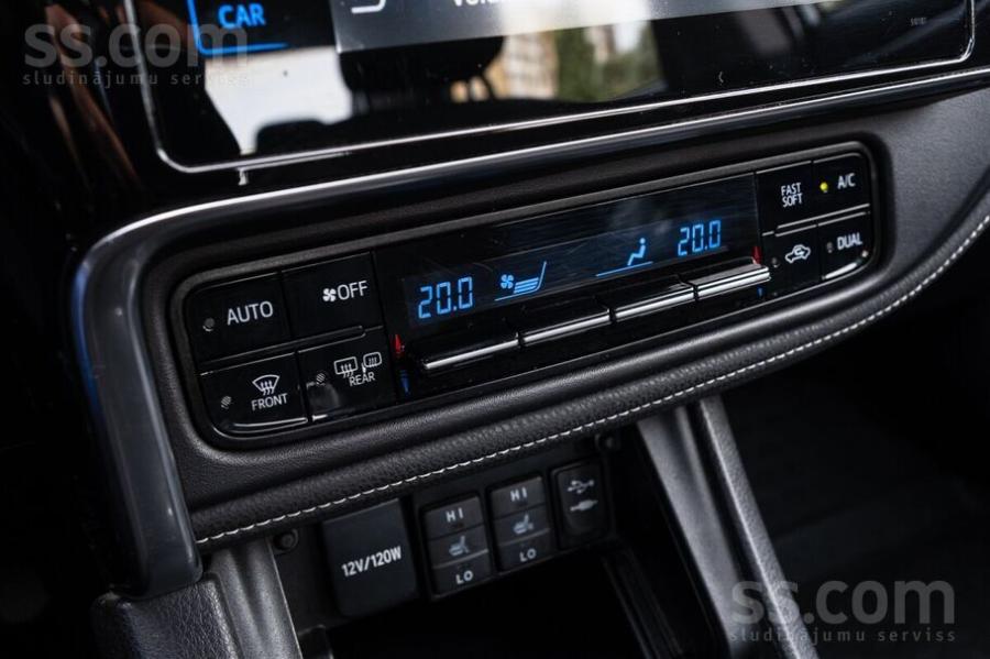 Pelēks Toyota Corolla 2018 Rīga, ar dzinēja tilpumu 1.60 L un nobraukumu 118 tūkst. km par 10650 €, foto 16 vietnē AUTOMOTO.COM.LV