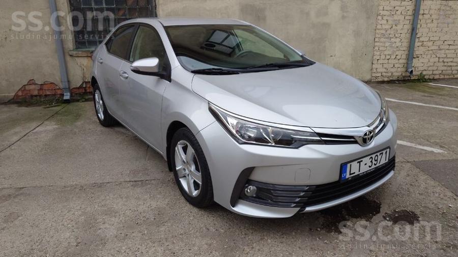 Pelēks Toyota Corolla 2018 Rīga, ar dzinēja tilpumu 1.60 L un nobraukumu 113 tūkst. km par 10690 €, foto 1 vietnē AUTOMOTO.COM.LV