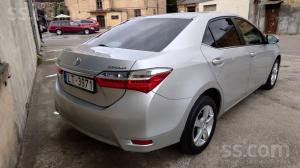 Pelēks Toyota Corolla 2018 Rīga, ar dzinēja tilpumu 1.60 L un nobraukumu 113 tūkst. km par 10690 €, foto 5 vietnē AUTOMOTO.COM.LV