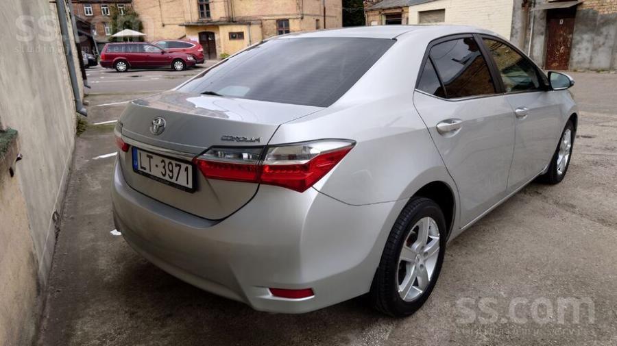 Pelēks Toyota Corolla 2018 Rīga, ar dzinēja tilpumu 1.60 L un nobraukumu 113 tūkst. km par 10690 €, foto 5 vietnē AUTOMOTO.COM.LV