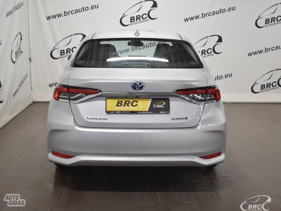 Grey Toyota Corolla 2019 in Riga, with an engine capacity of 1.80 L and mileage of 103 thousand km for 16900 €, photo 22 on AUTOMOTO.COM.LV