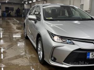 Grey Toyota Corolla 2019 in Tallinn, with an engine capacity of 1.80 L and mileage of 105 thousand km for 16990 €, photo 7 on AUTOMOTO.COM.LV