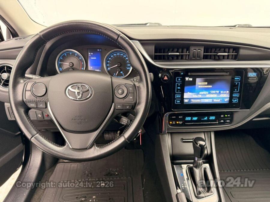 Pelēks Toyota Corolla 2019 Tallina, ar dzinēja tilpumu 1.60 L un nobraukumu 77 tūkst. km par 13995 €, foto 9 vietnē AUTOMOTO.COM.LV