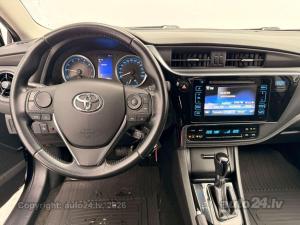Grey Toyota Corolla 2019 in Tallinn, with an engine capacity of 1.60 L and mileage of 77 thousand km for 13995 €, photo 9 on AUTOMOTO.COM.LV