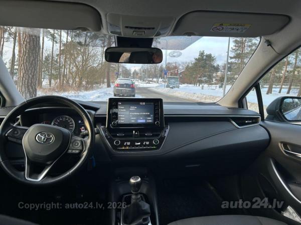Grey Toyota Corolla 2019 in Tallinn, with an engine capacity of 1.60 L and mileage of 193 thousand km for 9900 €, photo 9 on AUTOMOTO.COM.LV