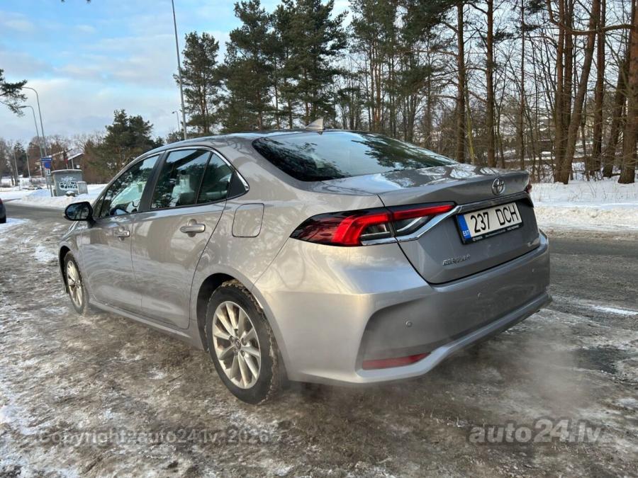 Pelēks Toyota Corolla 2019 Tallina, ar dzinēja tilpumu 1.60 L un nobraukumu 193 tūkst. km par 9900 €, foto 11 vietnē AUTOMOTO.COM.LV