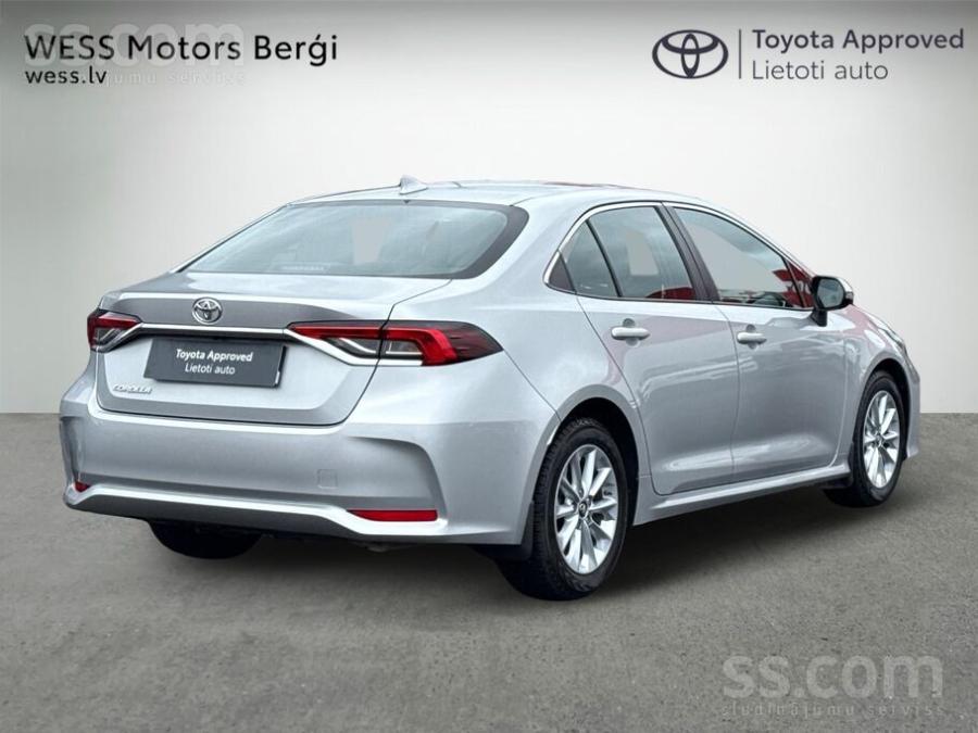 Pelēks Toyota Corolla 2019 Rīga, ar dzinēja tilpumu 1.60 L un nobraukumu 145 tūkst. km par 14990 €, foto 3 vietnē AUTOMOTO.COM.LV
