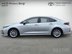 Pelēks Toyota Corolla 2019 Rīga, ar dzinēja tilpumu 1.60 L un nobraukumu 145 tūkst. km par 14990 €, foto 4 vietnē AUTOMOTO.COM.LV