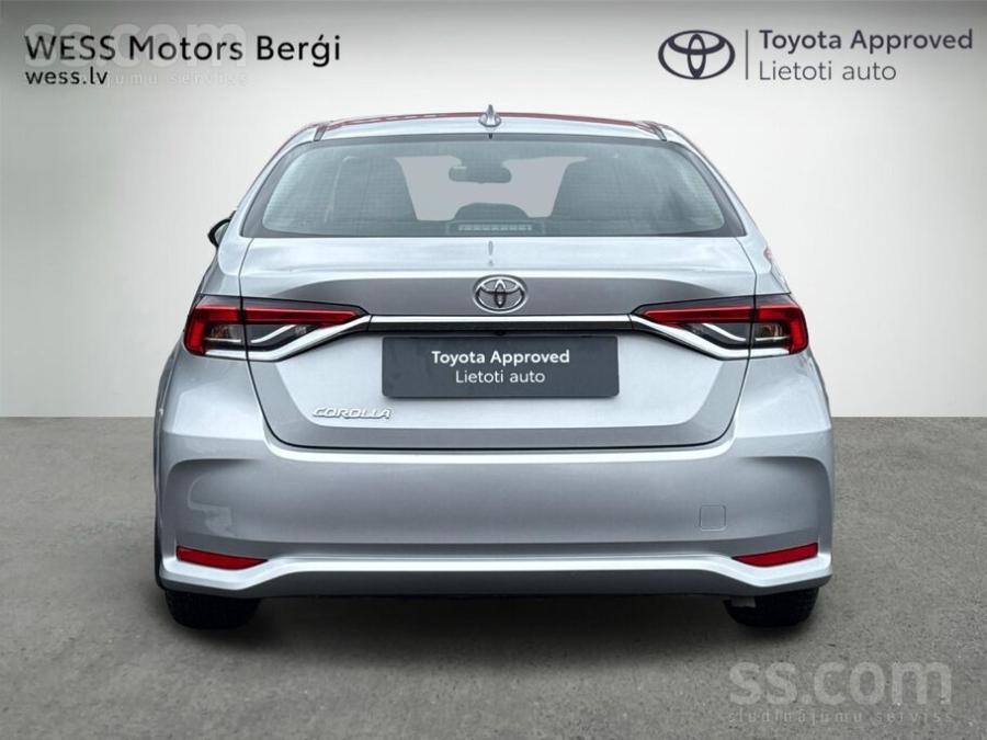 Pelēks Toyota Corolla 2019 Rīga, ar dzinēja tilpumu 1.60 L un nobraukumu 145 tūkst. km par 14990 €, foto 5 vietnē AUTOMOTO.COM.LV
