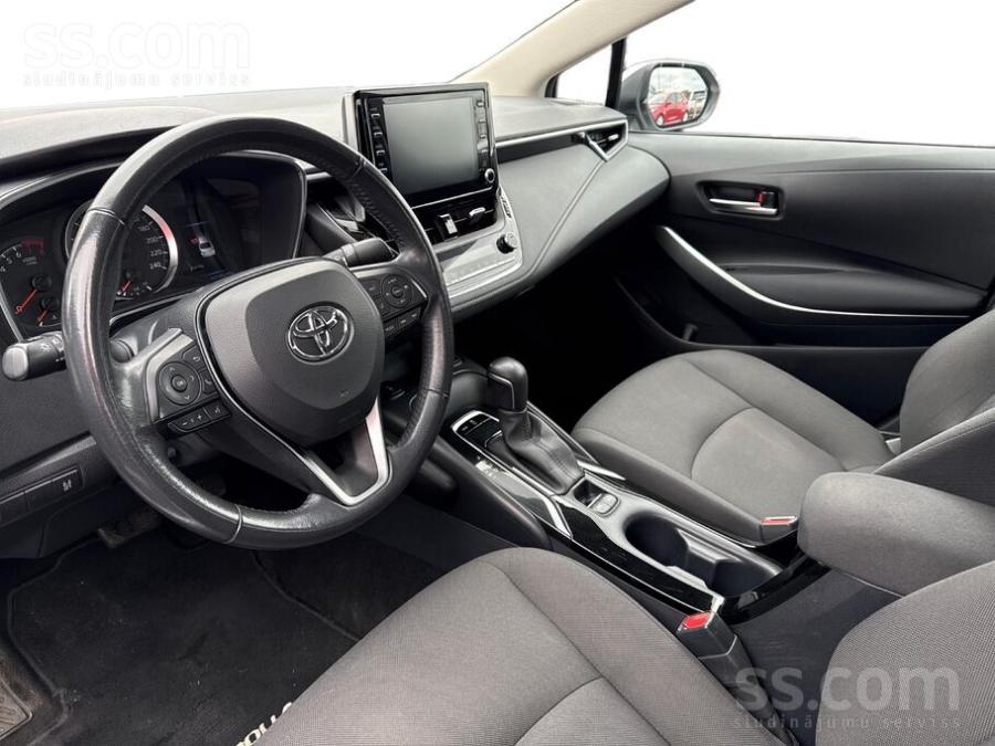Pelēks Toyota Corolla 2019 Rīga, ar dzinēja tilpumu 1.60 L un nobraukumu 145 tūkst. km par 14990 €, foto 12 vietnē AUTOMOTO.COM.LV