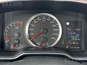 Pelēks Toyota Corolla 2019 Rīga, ar dzinēja tilpumu 1.60 L un nobraukumu 145 tūkst. km par 14990 €, foto 14 vietnē AUTOMOTO.COM.LV