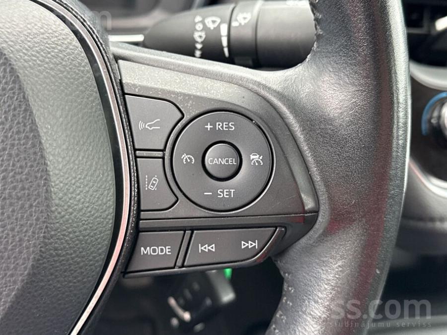 Pelēks Toyota Corolla 2019 Rīga, ar dzinēja tilpumu 1.60 L un nobraukumu 145 tūkst. km par 14990 €, foto 17 vietnē AUTOMOTO.COM.LV
