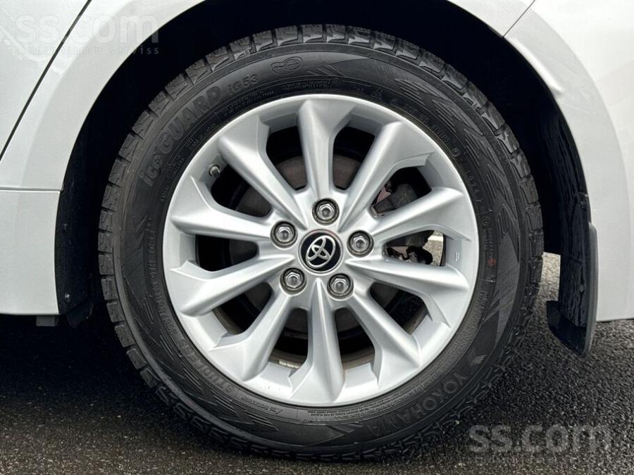 Pelēks Toyota Corolla 2019 Rīga, ar dzinēja tilpumu 1.60 L un nobraukumu 145 tūkst. km par 14990 €, foto 23 vietnē AUTOMOTO.COM.LV