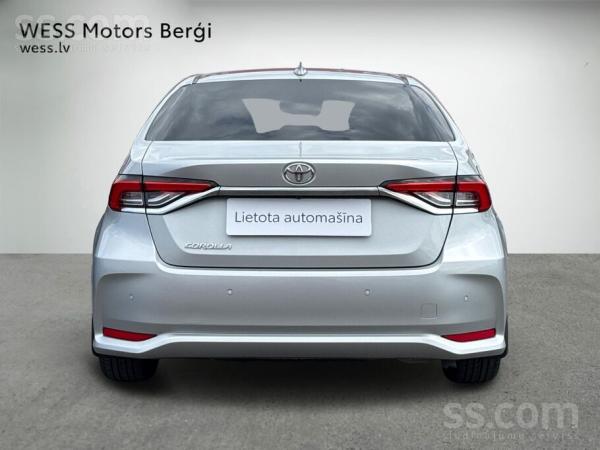 Pelēks Toyota Corolla 2019 Rīga, ar dzinēja tilpumu 1.60 L un nobraukumu 134 tūkst. km par 14990 €, foto 4 vietnē AUTOMOTO.COM.LV