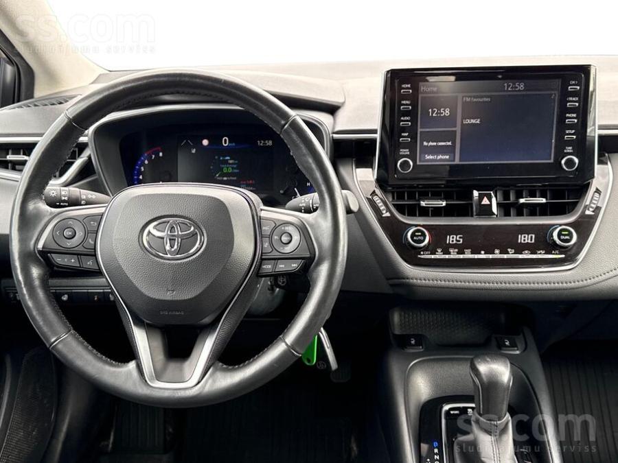 Pelēks Toyota Corolla 2019 Rīga, ar dzinēja tilpumu 1.60 L un nobraukumu 134 tūkst. km par 14990 €, foto 10 vietnē AUTOMOTO.COM.LV