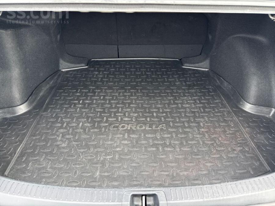 Pelēks Toyota Corolla 2019 Rīga, ar dzinēja tilpumu 1.60 L un nobraukumu 134 tūkst. km par 14990 €, foto 11 vietnē AUTOMOTO.COM.LV