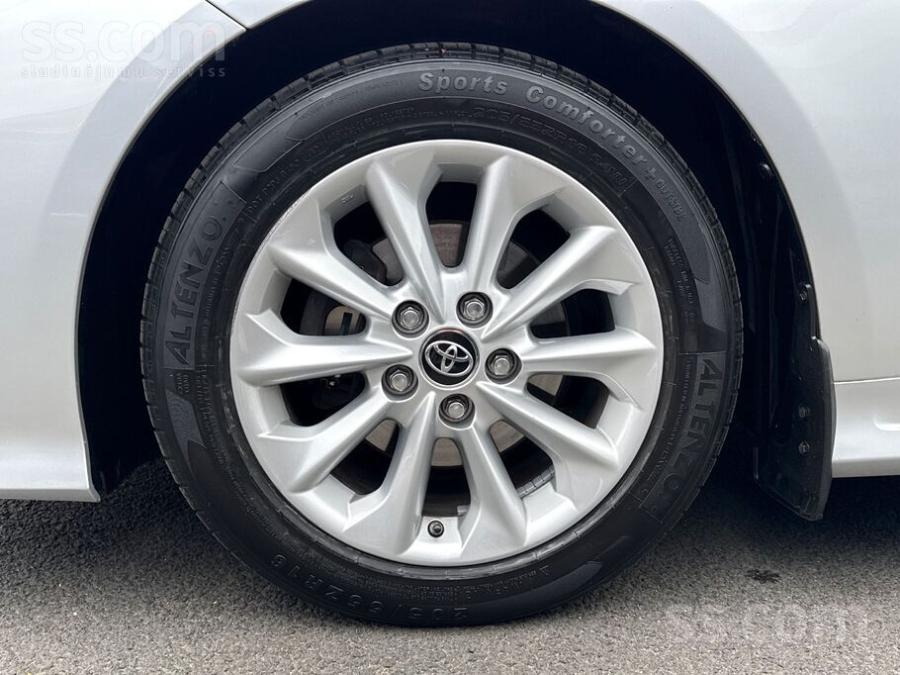 Pelēks Toyota Corolla 2019 Rīga, ar dzinēja tilpumu 1.60 L un nobraukumu 134 tūkst. km par 14990 €, foto 23 vietnē AUTOMOTO.COM.LV