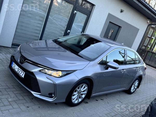 Grey Toyota Corolla 2019 in Riga, with an engine capacity of 1.60 L and mileage of 194 thousand km for 11900 €, photo 7 on AUTOMOTO.COM.LV