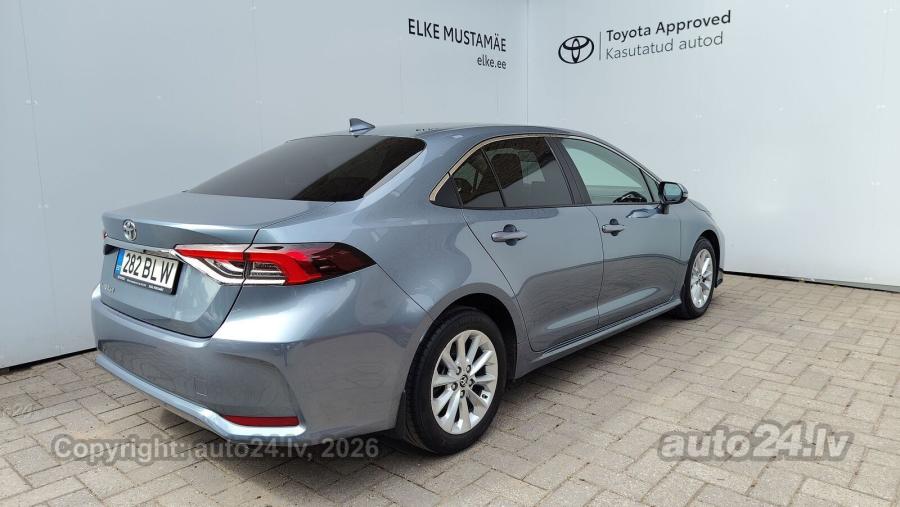 Grey Toyota Corolla 2019 in Tallinn, with an engine capacity of 1.60 L and mileage of 55 thousand km for 16495 €, photo 3 on AUTOMOTO.COM.LV