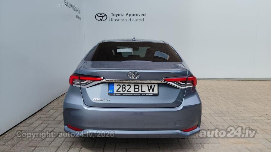Grey Toyota Corolla 2019 in Tallinn, with an engine capacity of 1.60 L and mileage of 55 thousand km for 16495 €, photo 5 on AUTOMOTO.COM.LV