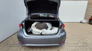 Grey Toyota Corolla 2019 in Tallinn, with an engine capacity of 1.60 L and mileage of 55 thousand km for 16495 €, photo 11 on AUTOMOTO.COM.LV