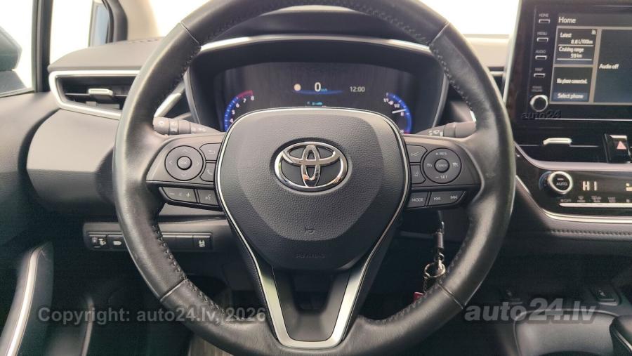 Grey Toyota Corolla 2019 in Tallinn, with an engine capacity of 1.60 L and mileage of 55 thousand km for 16495 €, photo 13 on AUTOMOTO.COM.LV