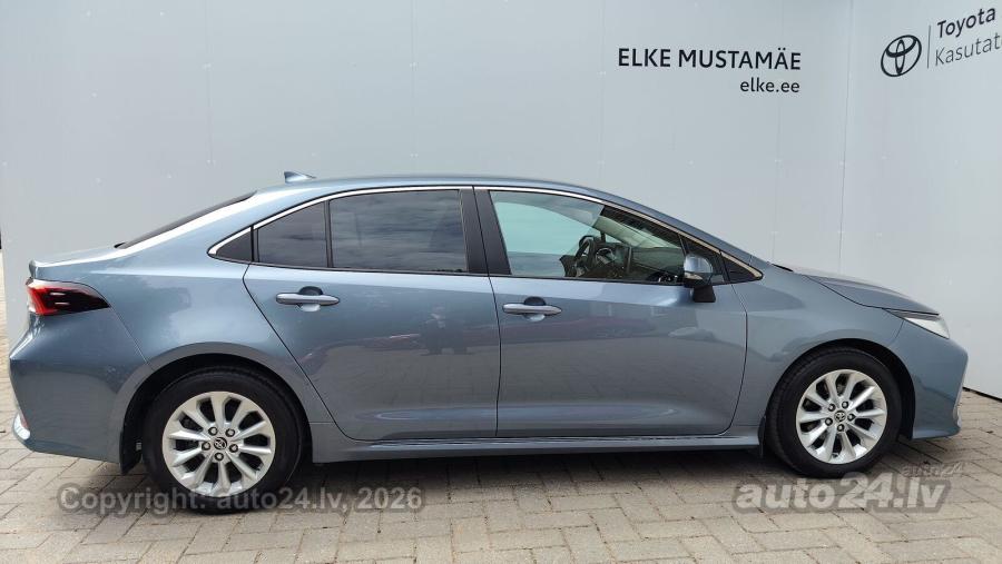 Grey Toyota Corolla 2019 in Tallinn, with an engine capacity of 1.60 L and mileage of 55 thousand km for 16495 €, photo 17 on AUTOMOTO.COM.LV